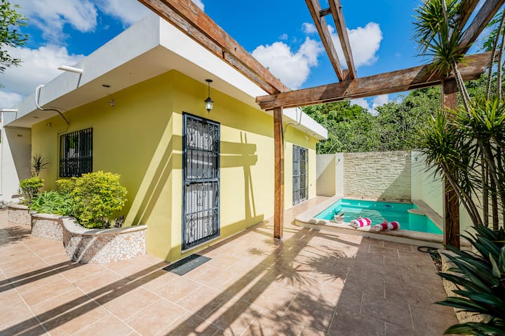 Cozy 1 Bedroom Home In Santiago Neighborhood - Mérida
