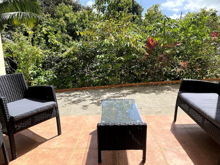 Location Maison + En Option Voiture Et/ou 2 Roues - Fort-de-France