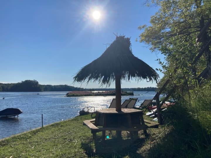 Lakefront Cottage With Private Beach, Sleeps 14 - Newaygo State Park, Newaygo