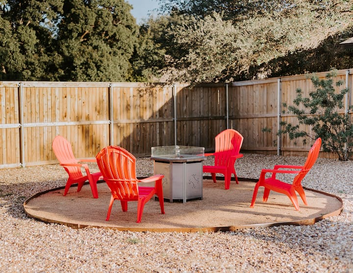 Cozy Home With Great Outdoor Space - Lubbock, TX