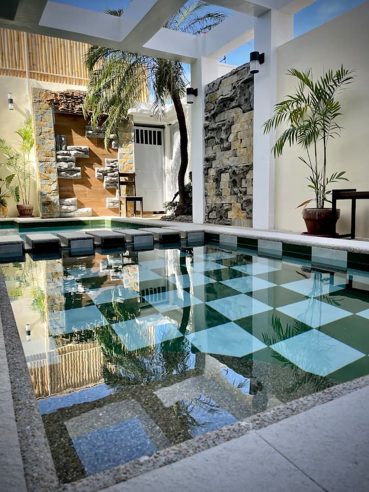 Comfy And Cozy Resort - Quezon City