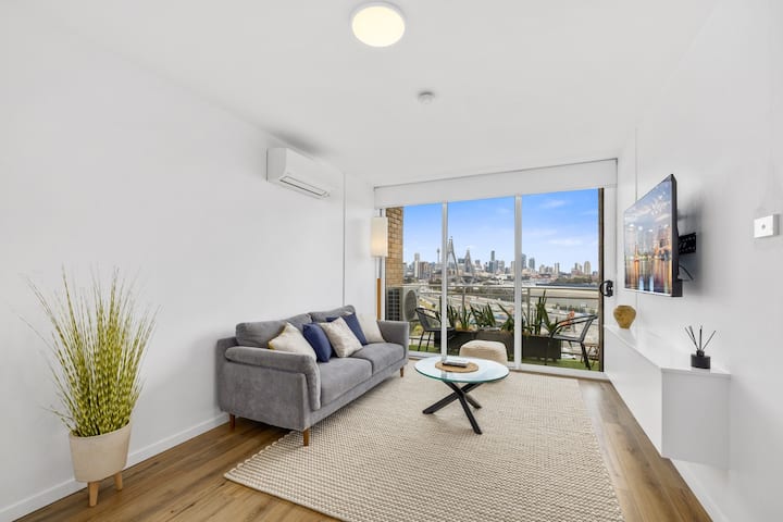 Gorgeous, 1 Bed City Views Apartment In Rozelle - Lane Cove