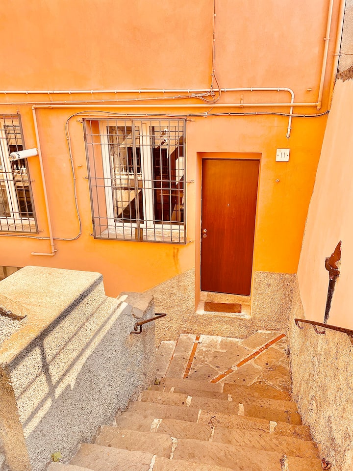 Incantevole Bilocale Con Ingresso Indipendente - Liguria