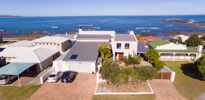 Mooizicht By Salted Fynbos Staying - Pearly Beach