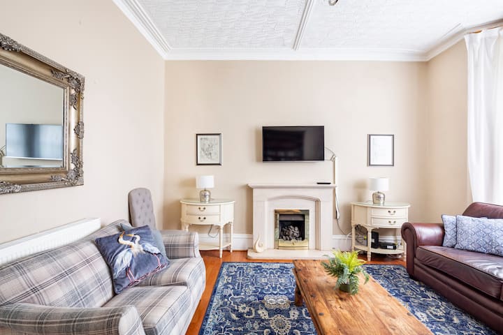 Villa With Park Views Close To Liverpool Centre - Liverpool