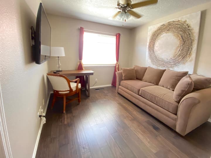 3-bedroom Northeast Heights - Prime Location! - Corrales, NM