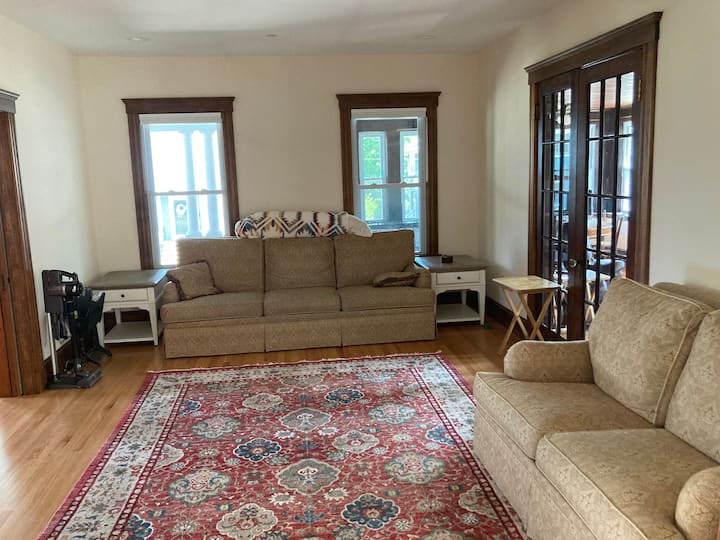 4. Turret Room Suite - Oceans Views (240' Sq Ft) - Boston, MA