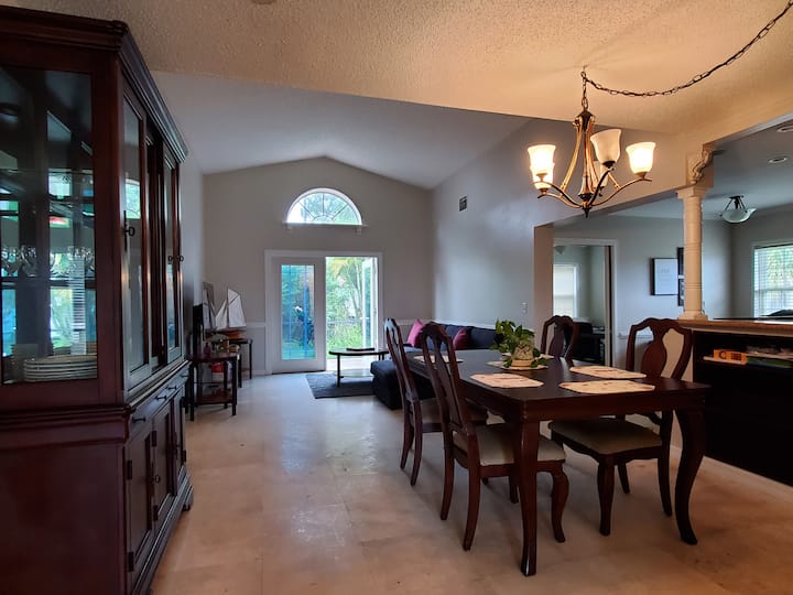 3 Bedrm, 2bath Corner Hse, Gated, Golf-tennis-more - Orlando, FL