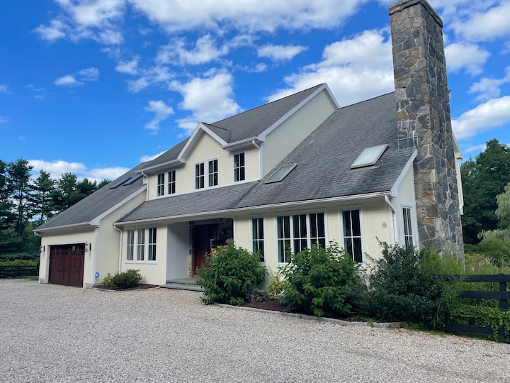 Luxurious 4 Bedroom Litchfield Home - Litchfield, CT