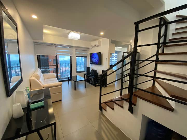 Penthouse Unit In The Heart Of Cubao Quezon City - Pasig