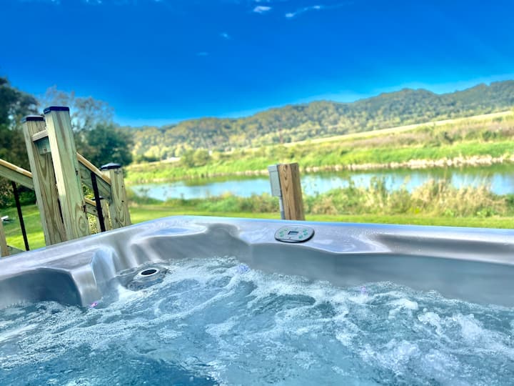 River Run Tiny House W/ Hot Tub - Iowa