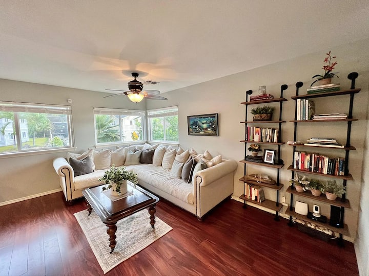 Your Home Awaits You In Paradise - Kailua-Kona, HI