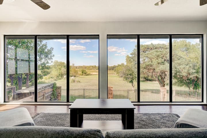 Game Room | Sauna | Sun Room & Lake Hefner Access - Oklahoma City, OK