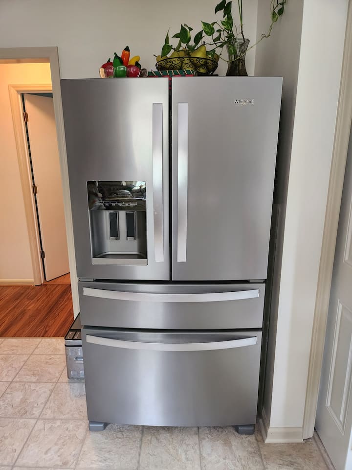 Private Bedroom 5 Mins From Wake Forest Hospital - Winston-Salem, NC