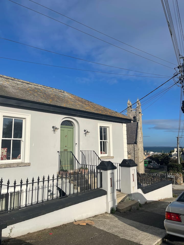 Newly Refurbed Period Home In The Heart Of Howth - Dublin