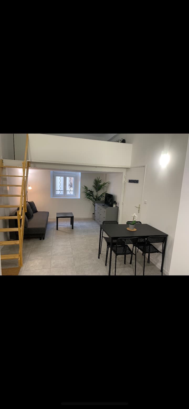 Petit Nid Douillet En Plein Cœur De Samatan - Marseille