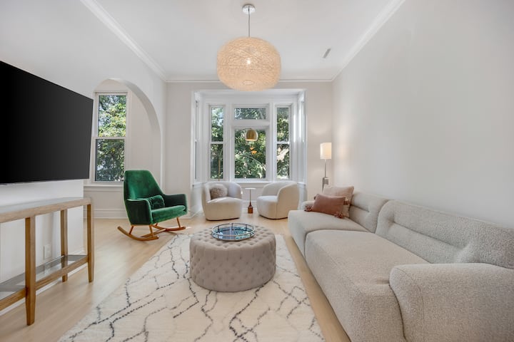 Chic Vintage-meets-modern Duplex In Fab Location - Chicago, IL