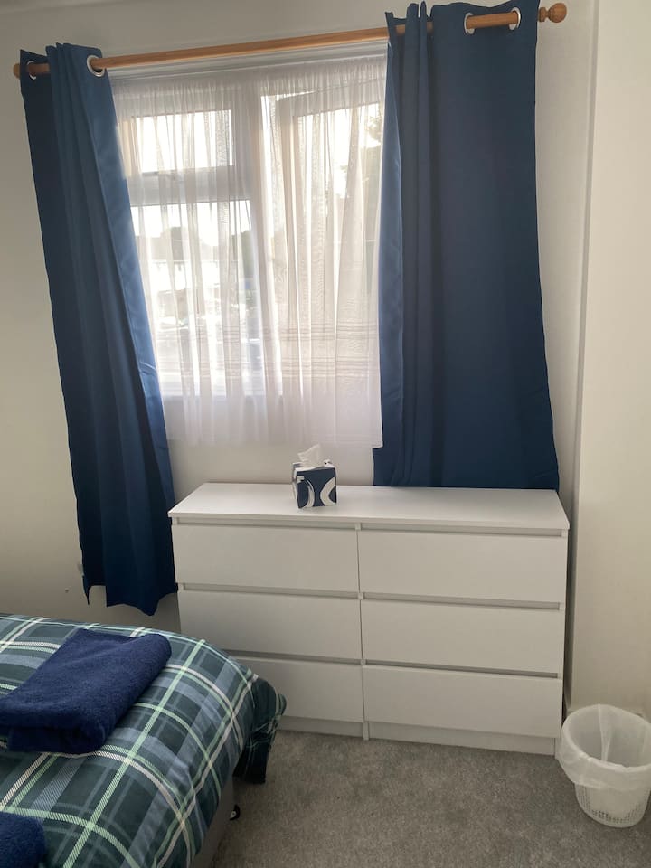 Cheerful Clean One Bedroom - 伯恩茅斯