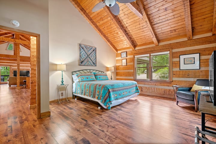 Fragrance Free Log Cabin Hot Springs Village. - Hot Springs Village, AR