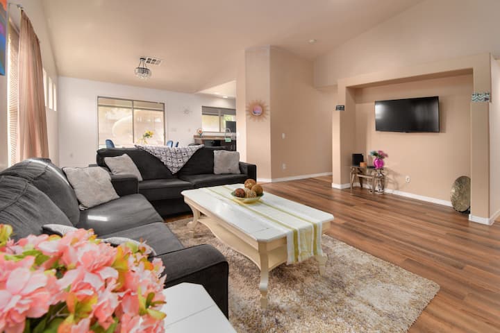 Phx Open Spring Training Prime Location Sleeps 10 - Phoenix, AZ