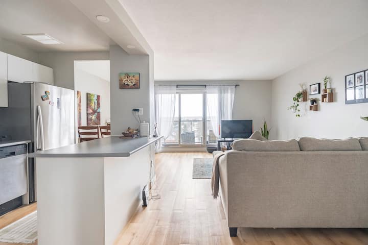Private Room In Downtown Oakville Mins To Gotrain - Oakville