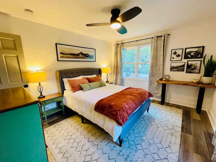 Cozy Guest Br - Convenient Location W/ Fast Wifi - Knoxville, TN