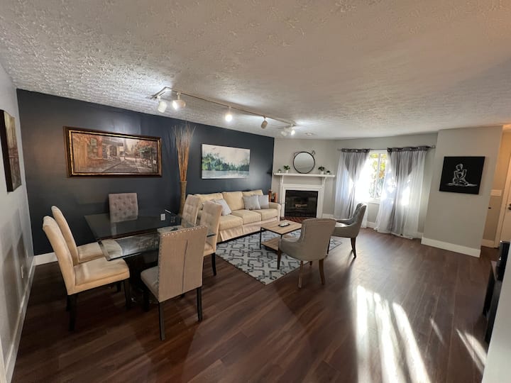Peaceful 2-bedroom Condo W/ Arcade Room-ping Pong - Columbus, OH