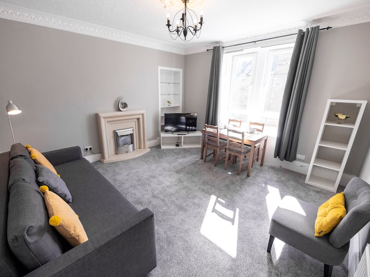 Bright, Modern Flat Close To University - Dundee