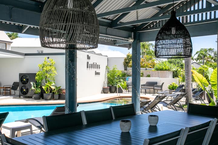 Noosa 2 Bedroom Townhouse - Central Location - Noosa Heads