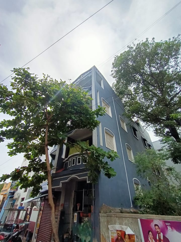 Le Varma's : Guest House Near Pondicherry Beach - Puducherry