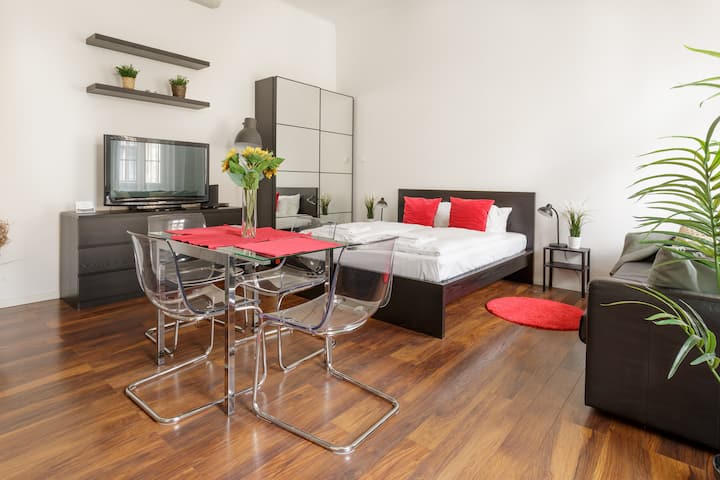 Red Dot Two - New Unit In The Heart Of Party Town - Budapeste