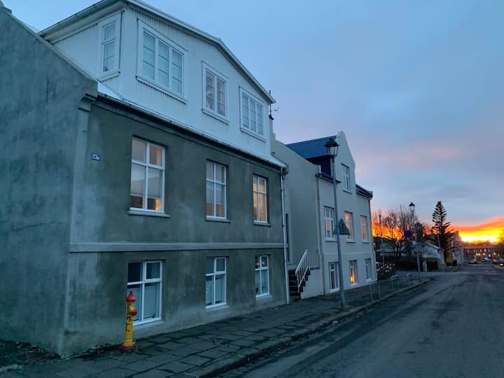 House In Downtown Reykjavík Cosy And Central - Reykjavík