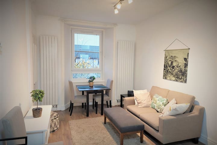 Cosy And Modern Flat In Merchiston - Edynburg