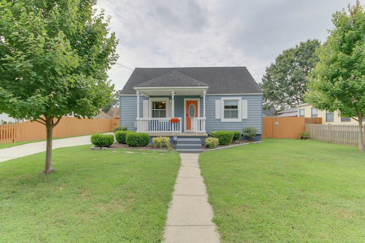 Fenced Yard + W/d Clean & Cozy Cottage! Pets Ok! - Ocean View Beach, VA