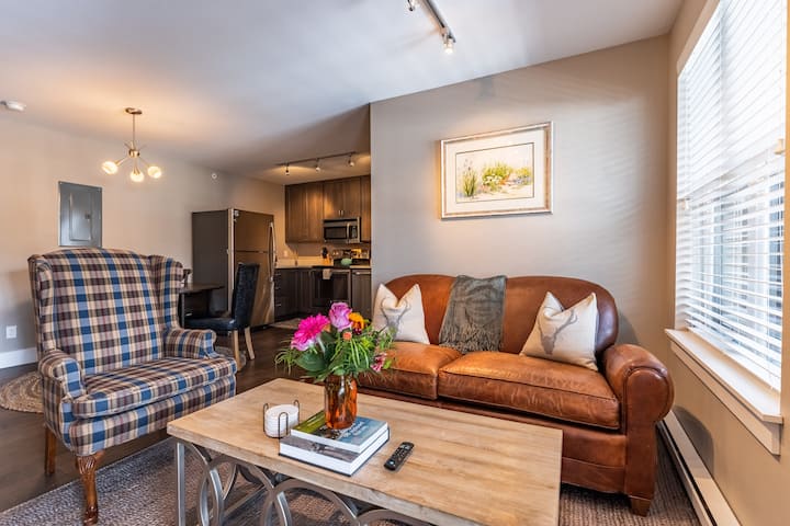 Sunflower Suite At Timbers - Mtn View, Hot Tub - Crested Butte