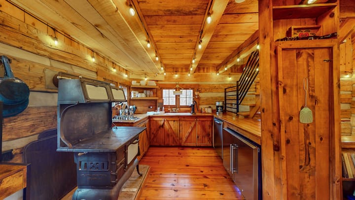 Brown County Woods - Cabin 2 King Beds Secluded - Brown County, IN