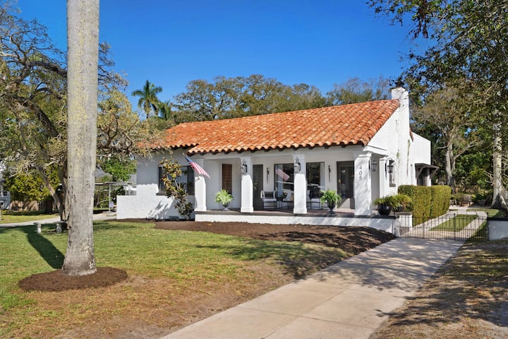 1920s Spanish Revival Home- 10 Min To Beach - Bradenton, FL