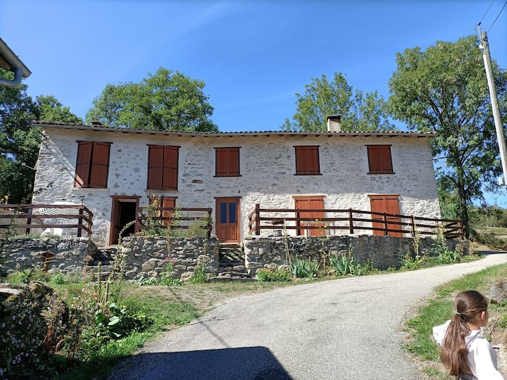 Maison Chaleureuse  Avec Cheminée 4 Personnes - Lavelanet