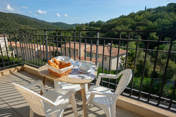 Appartement Très Lumineux à 200 M Du Centre - Grimaud