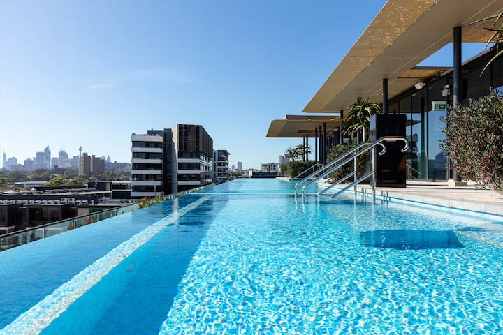 Luxury 2 Bedroom With Infinity Swimming Pool - Sydney