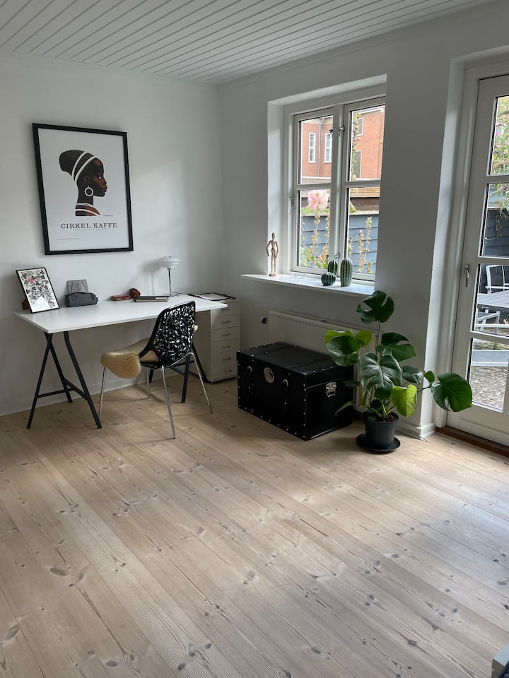 Gæstehus I Midtbyen Med Egen Lukket Terrasse - Danimarca
