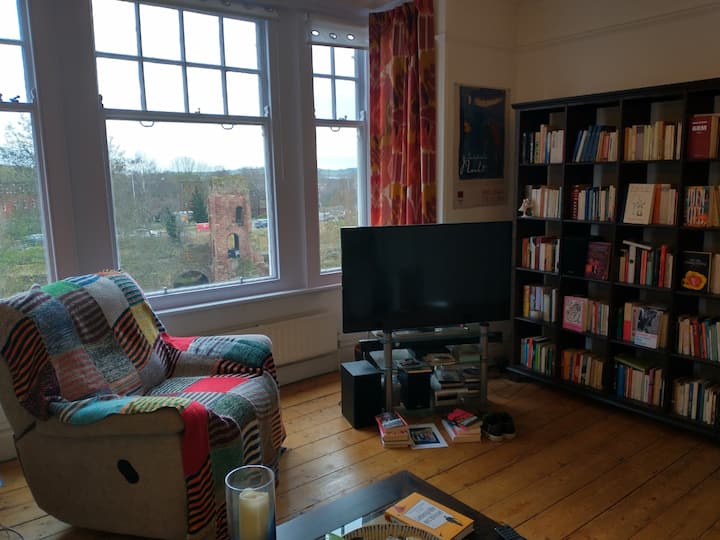 4-bedroom Townhouse With Character In City Centre - Sandy Park