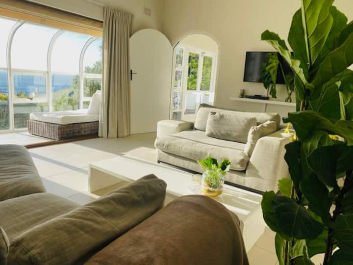 Fab View/close To Beach/bbq/solar Back-up/garden/ - Cape Town