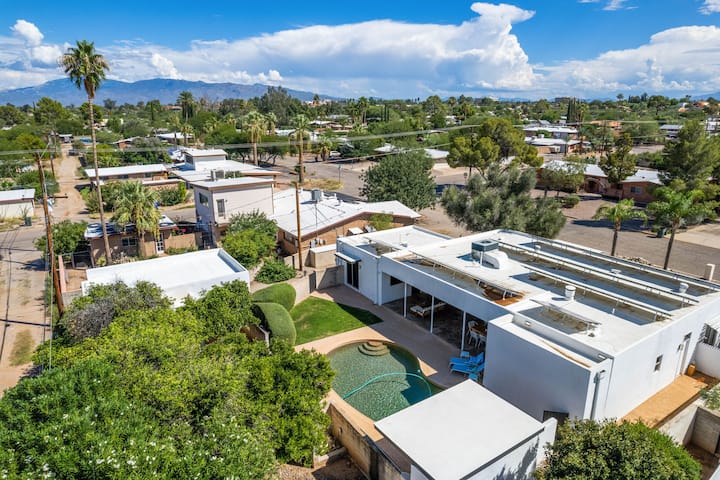 Midcentury Home W/ Pool & Rec Room - Tucson, AZ