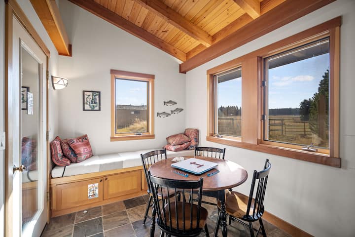 Mahoutma Country Living - 2 Of 4 Bedrooms - Bend, OR