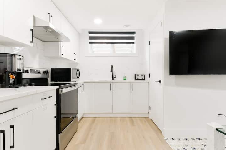 Harmony Inn Mini Elegant And Affordable 2 Bedroom - Fort Saskatchewan