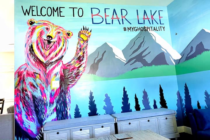 Brand New 4-bed, Centrally Located Lake House - Bear Lake