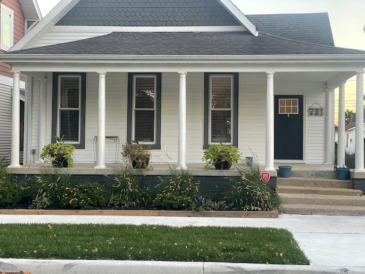All Of Downtown Is Within Walking Distance! - Columbus, IN