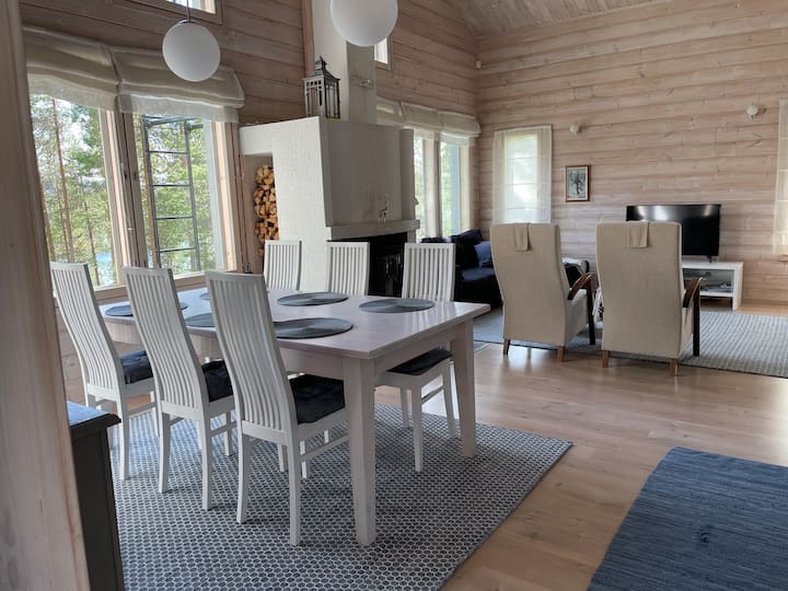 Kaunis Rantahuvila Rukan Lähellä - Kuusamo