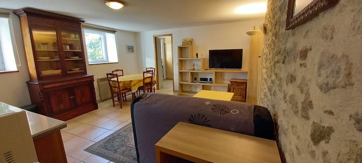 Uzès: Appartement Sympa Dans Quartier Tranquille. - Uzès
